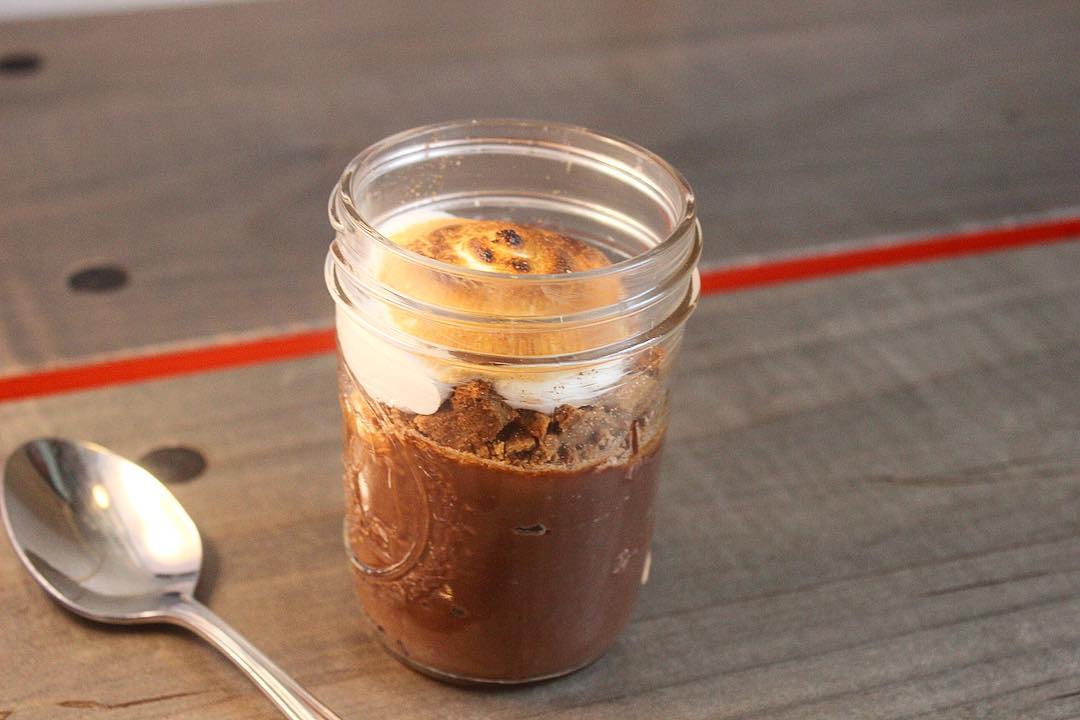 7 Awesome Desserts To Try in Pittsburgh Right Now